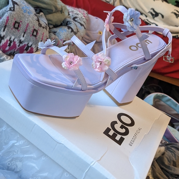 EGO | Shoes | Ego Lilac Platform Flower Heels | Poshmark